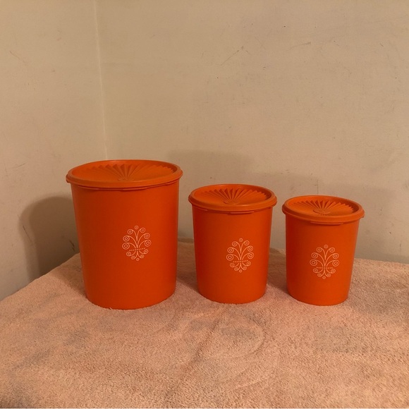 Tupperware | Kitchen | Vintage Tupperware Servalier Harvest Color ...